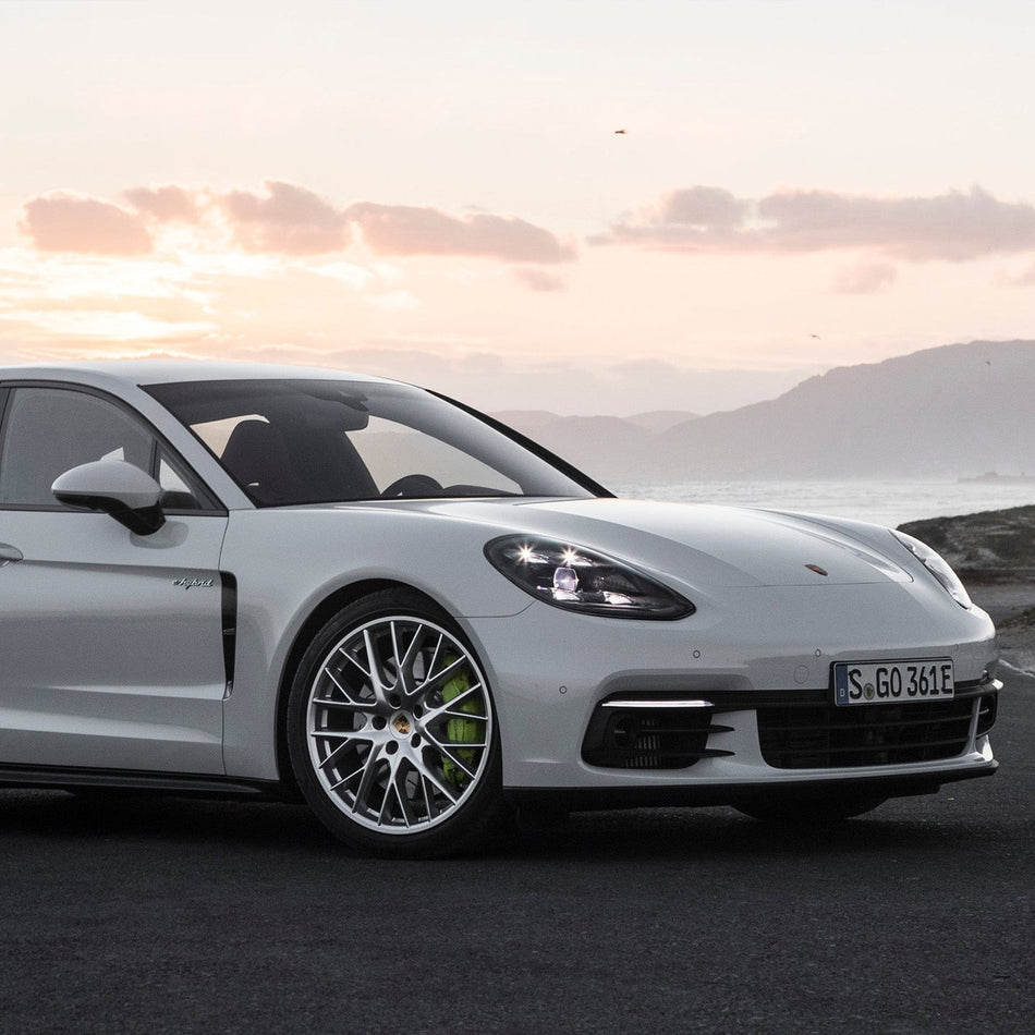 Yokohama ADVAN dB V553 - 235/45R18 98W – Tyres & More